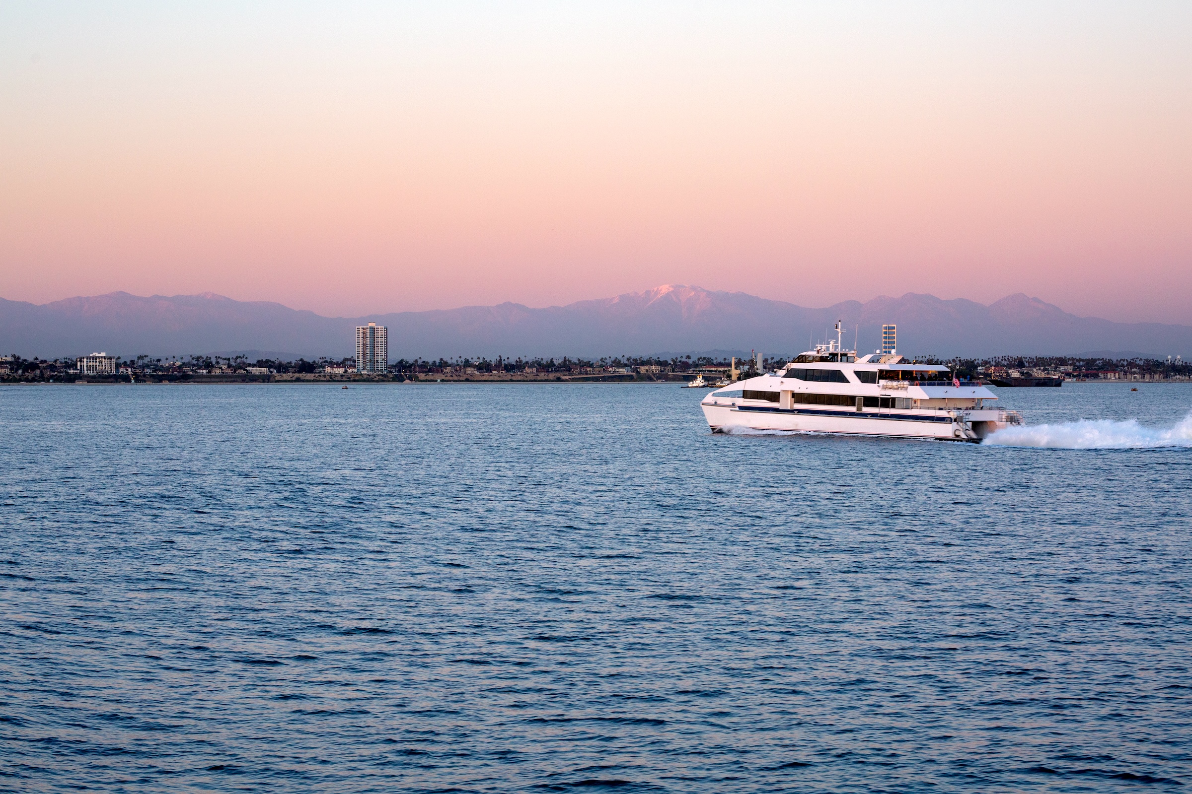 Fähren nach Long Beach | Ferry Travel